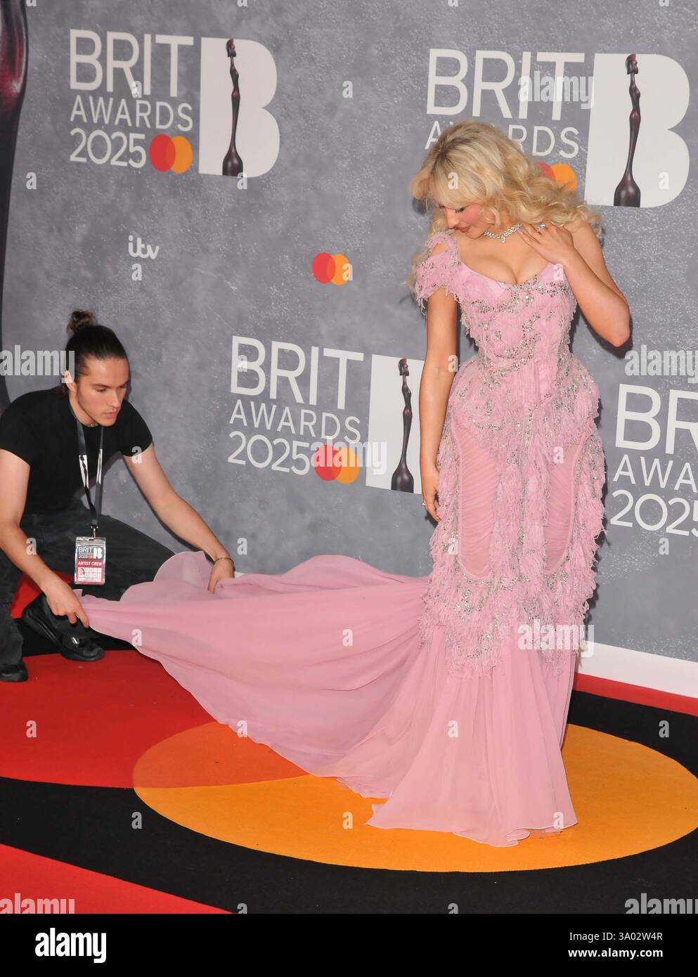 London, UK. 01st Mar, 2025. Sabrina Carpenter at the BRIT Awards 2025 ...