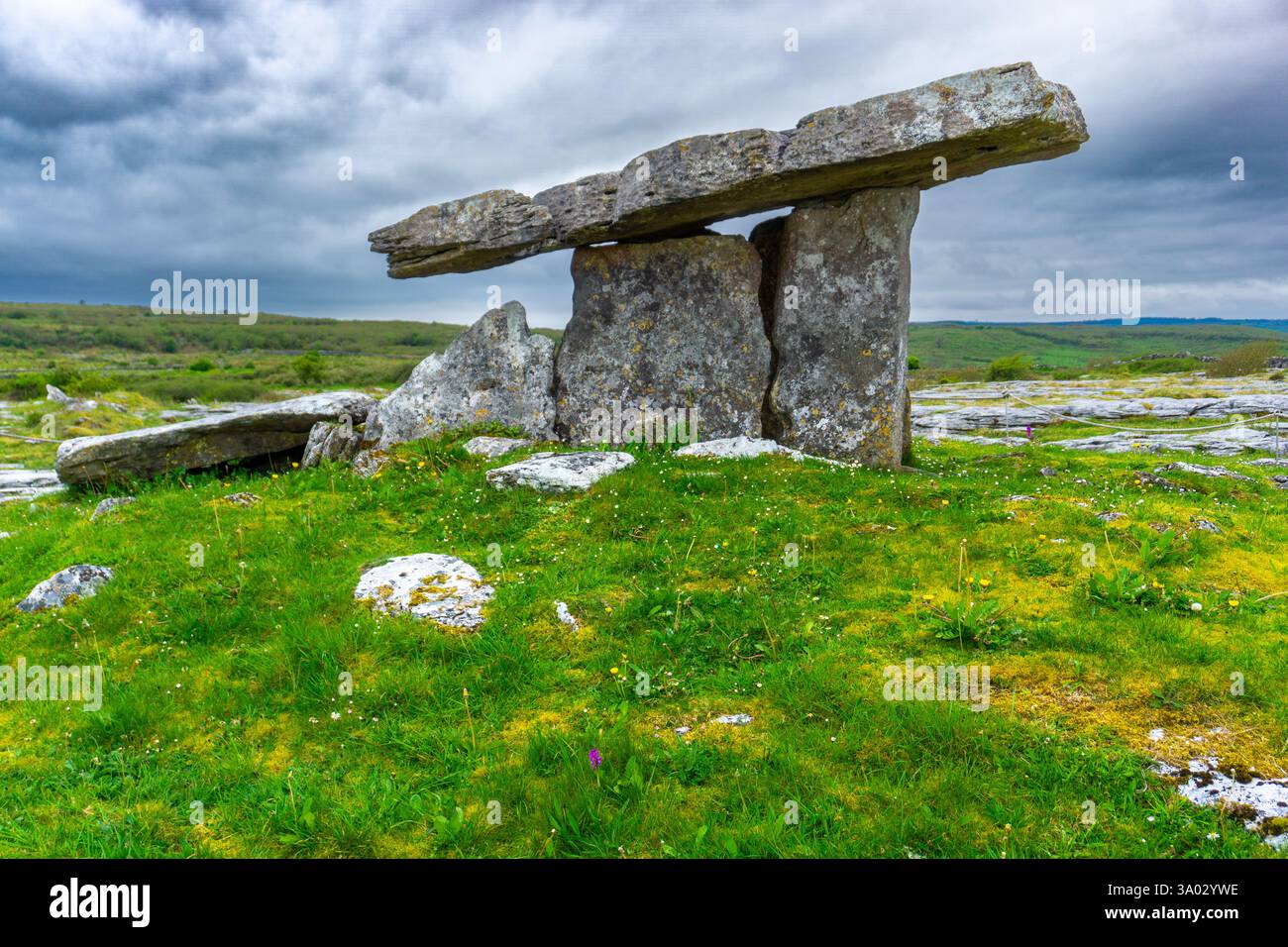 The burren ireland mound hi-res stock photography and images - Alamy