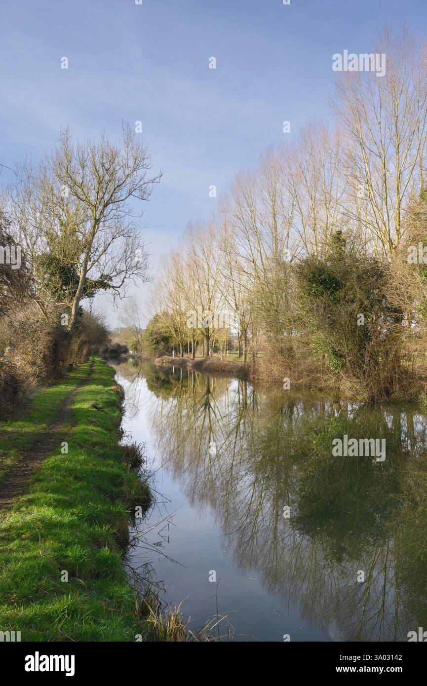The Oxford Canal between Kirtlington and Enslow Oxfordshire England UK ...