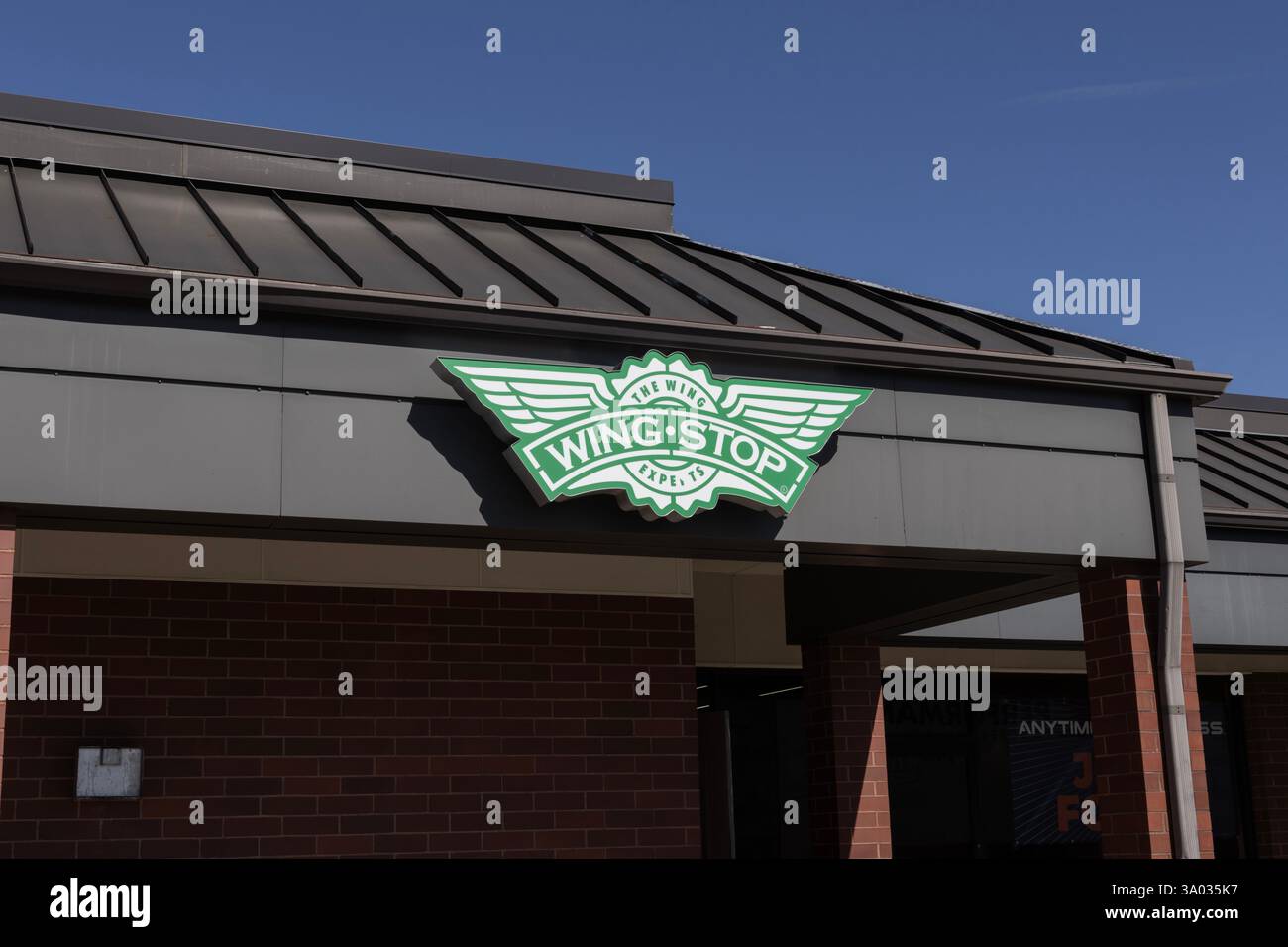 Franklin - February 28, 2025: Wingstop buffalo-style chicken wing ...