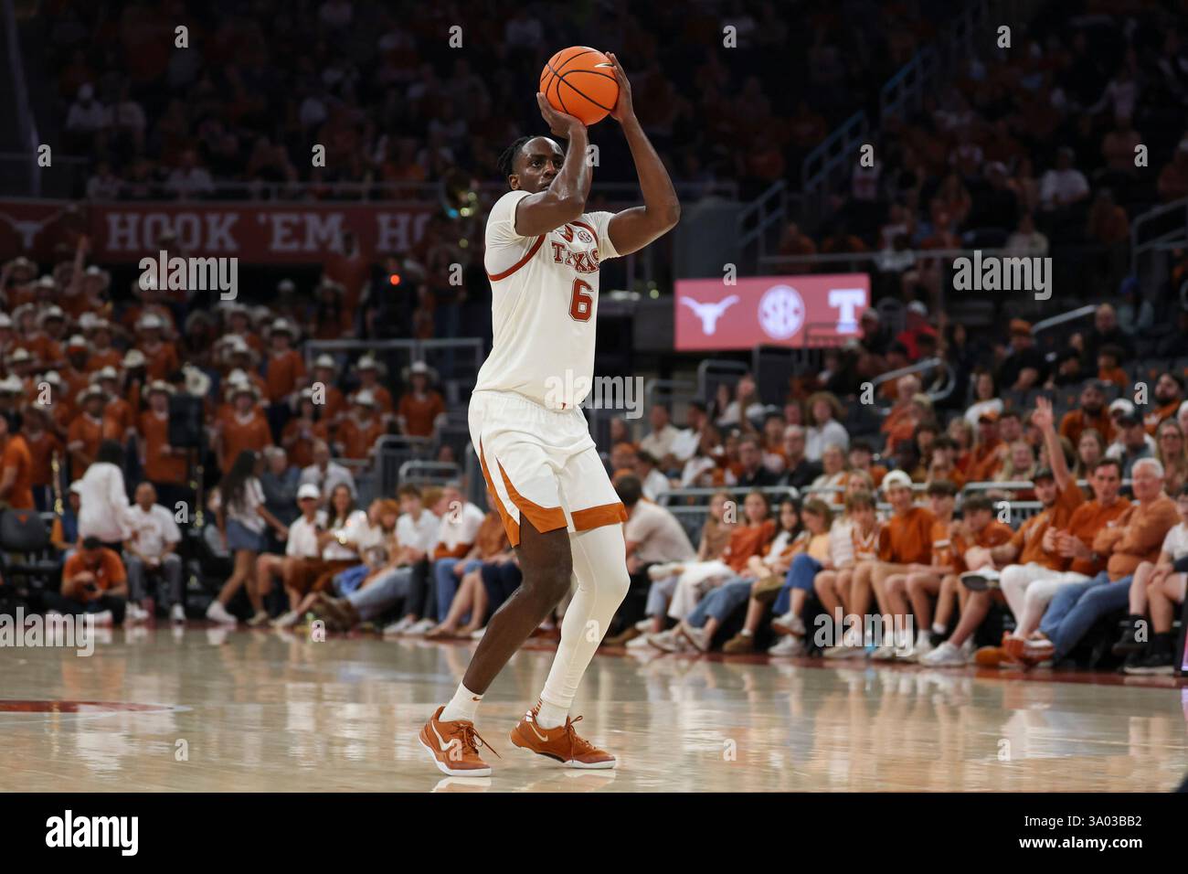 AUSTIN, TX - MARCH 01: Texas Longhorns forward Arthur Kaluma (6) shoots ...