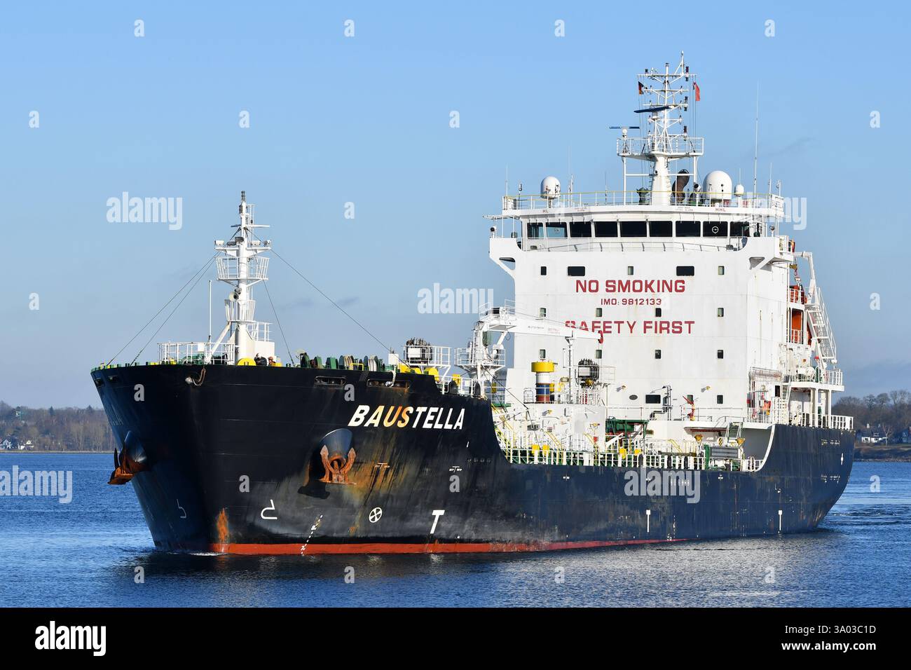 Asphalt / Bitumen Tanker BAUSTELLA at the Kiel Canal Locks Stock Photo ...