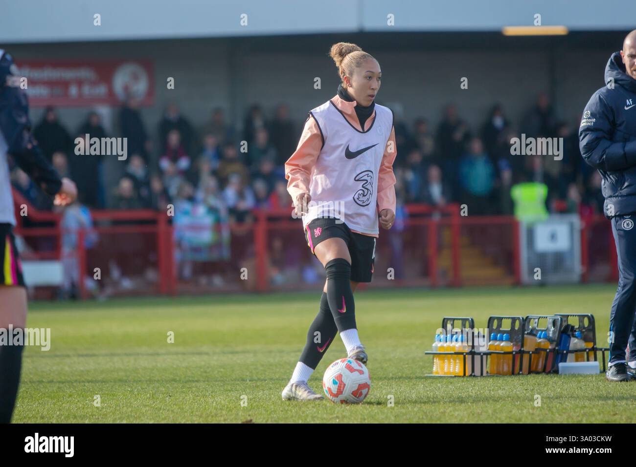 Crawley, England, March 2nd 2025 Lauren James (10 Chelsea) warming up ...