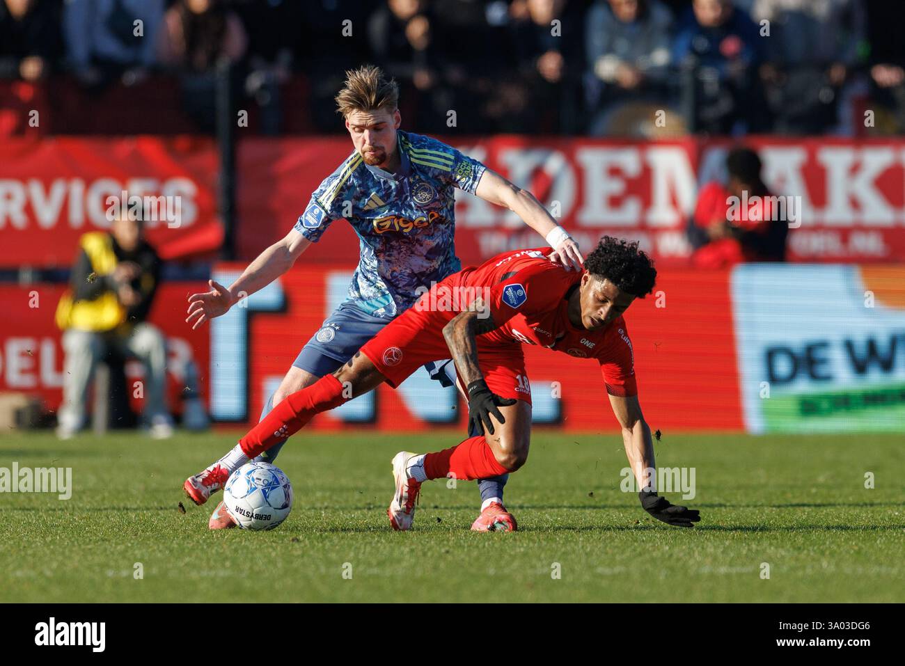 Almere, Netherlands. 02nd Mar, 2025. ALMERE, 02-03-2025, Yanmar Stadium ...