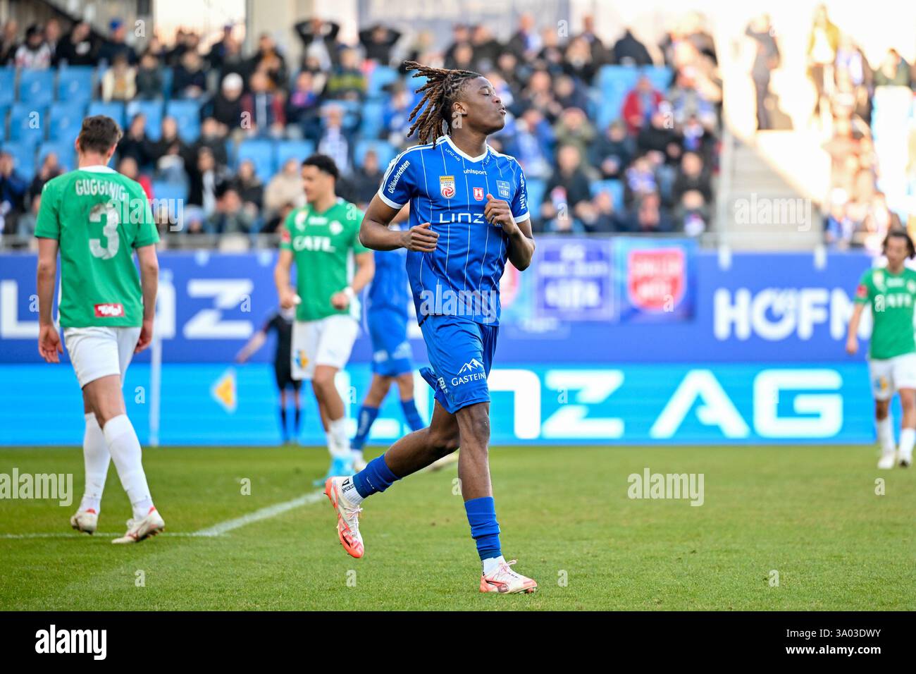 Linz, Austria. 02nd Mar, 2025. LINZ, AUSTRIA -MARCH 2: Elias Geoffrey Bakatukanda of FC Blau ...