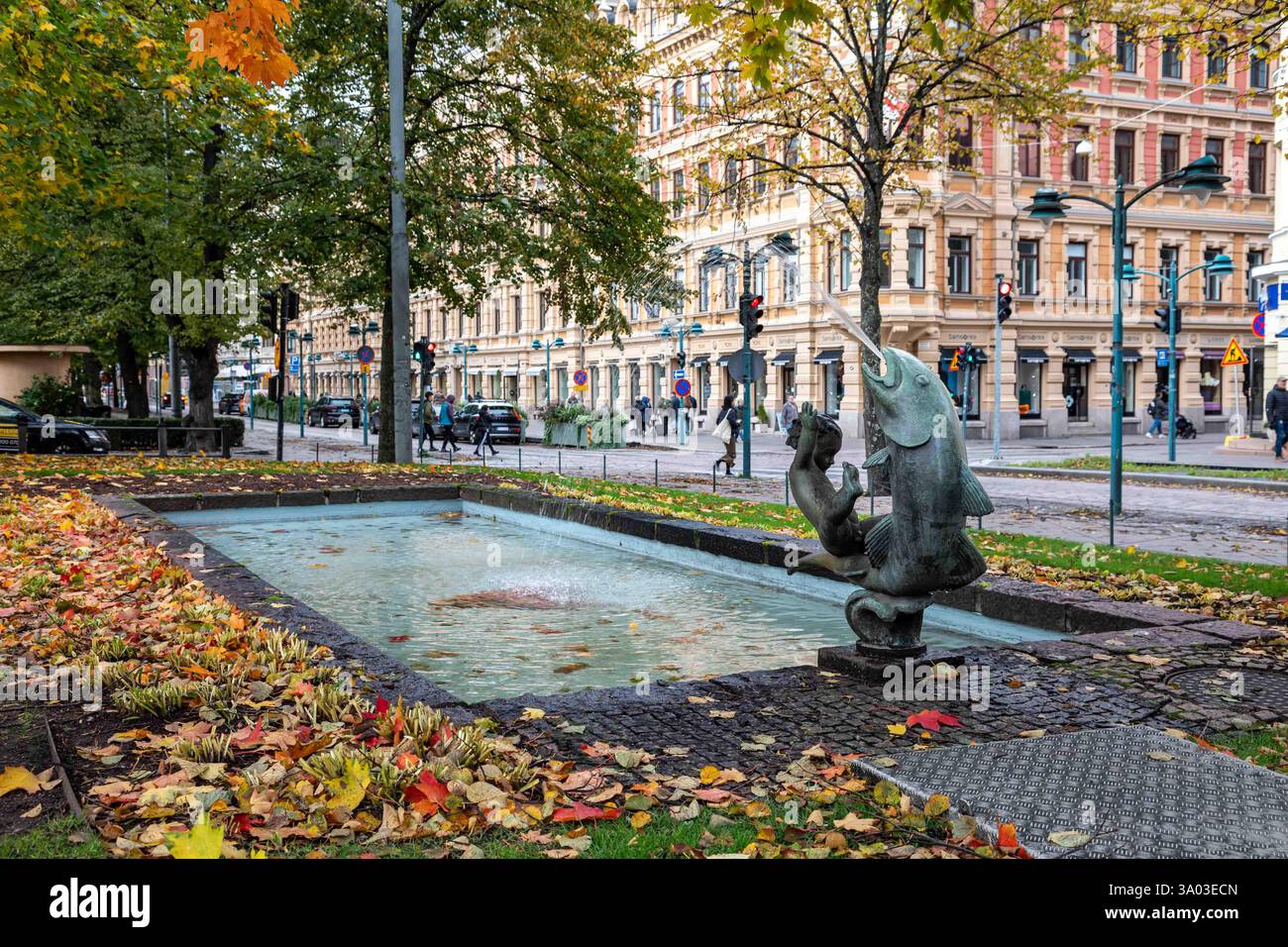 Water spouting sculpture by Viktor Jansson in Esplanade Park in ...