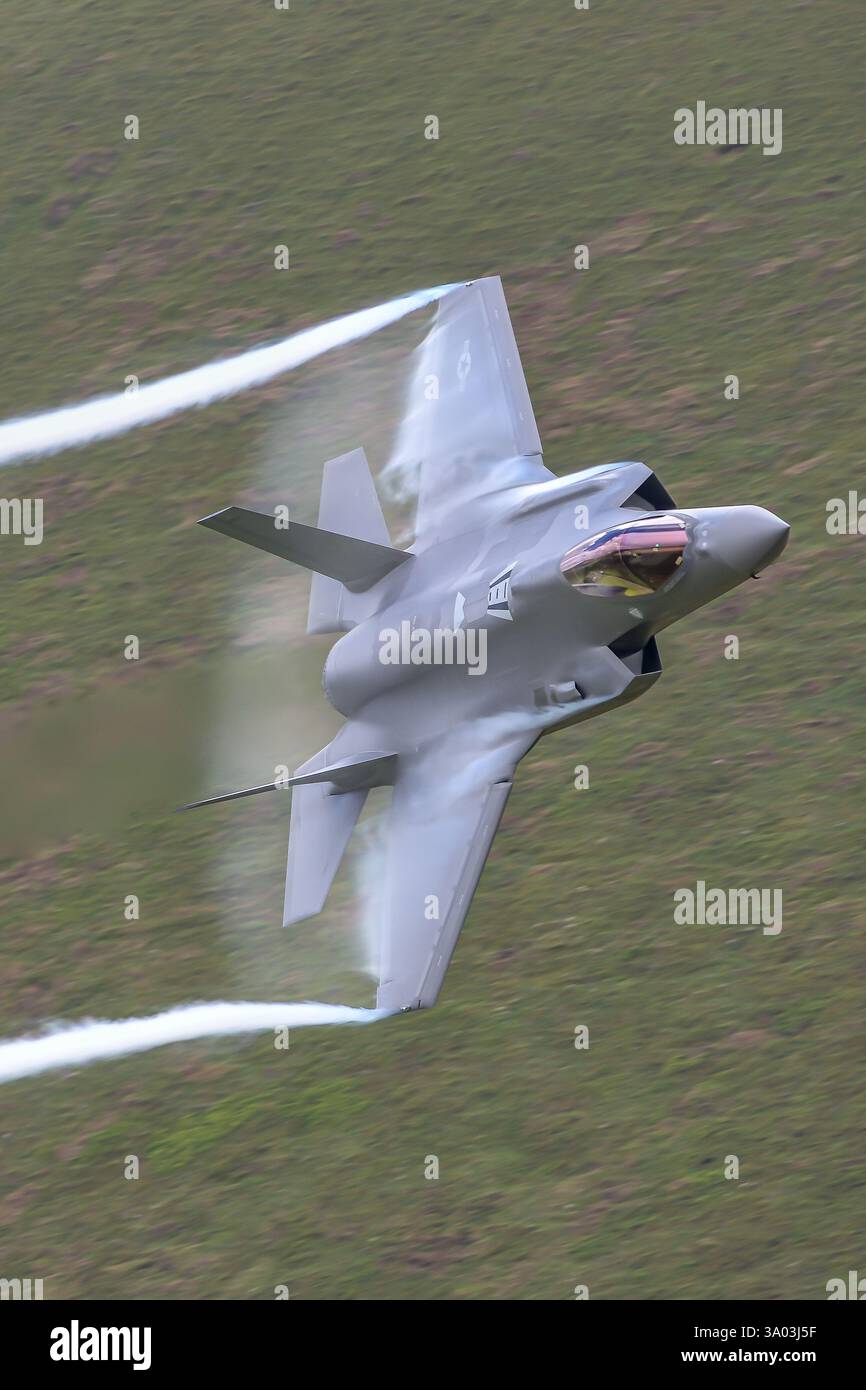 USAF F-35 Lightning at the Mach Loop in Wales flying a low level ...