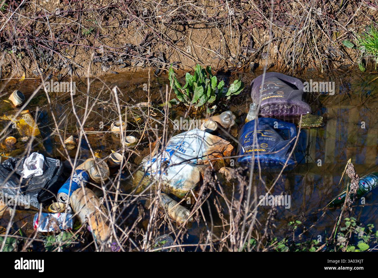 Denham, UK. 13th September, 2024. Plastic bottles and litter in a ...
