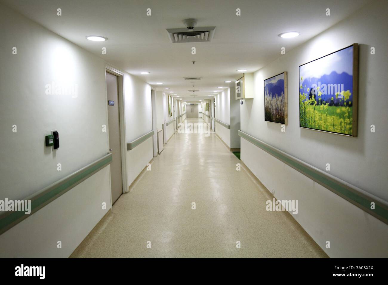 Interior of kokilaben dhirubhai ambani hospital, Andheri, Bombay Mumbai ...