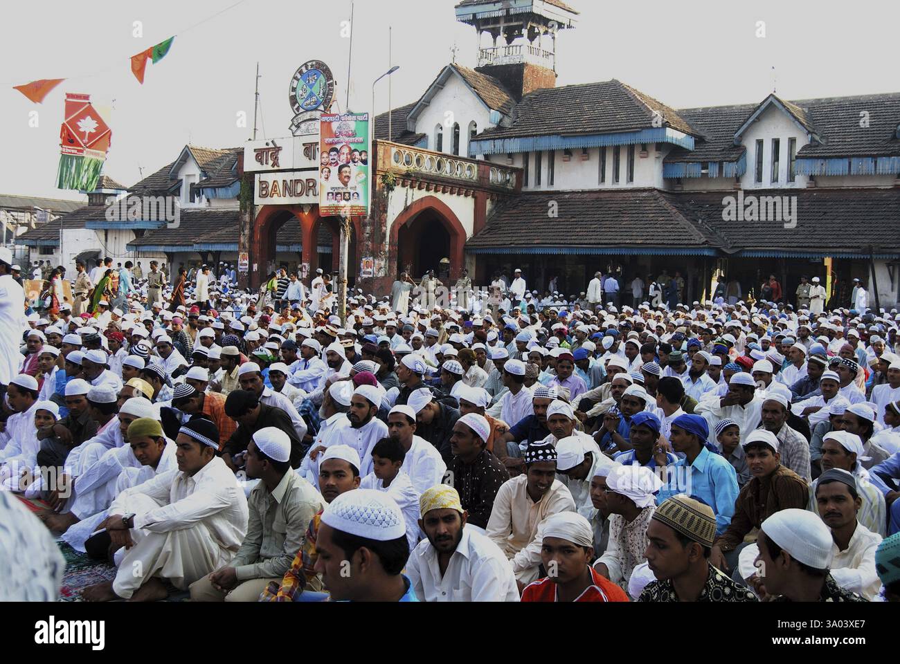 Muslims sitting for Namaz on occasion of Id-ul-Fitr or Ramzan id at ...