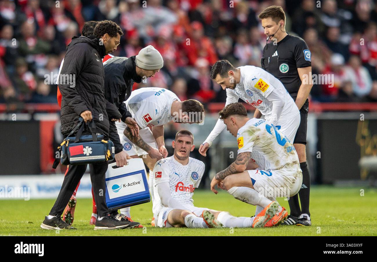 Berlin, Germany. 02nd Mar, 2025. Soccer: Bundesliga, 1. FC Union Berlin ...