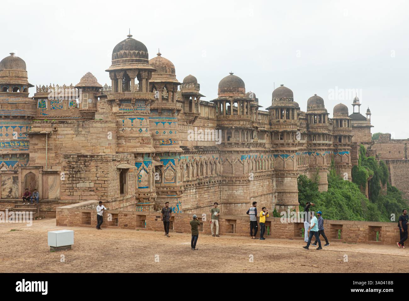 Gwalior , Madhya Pradesh, India 8-10-2022: Gwalior Fort, massive wall ...