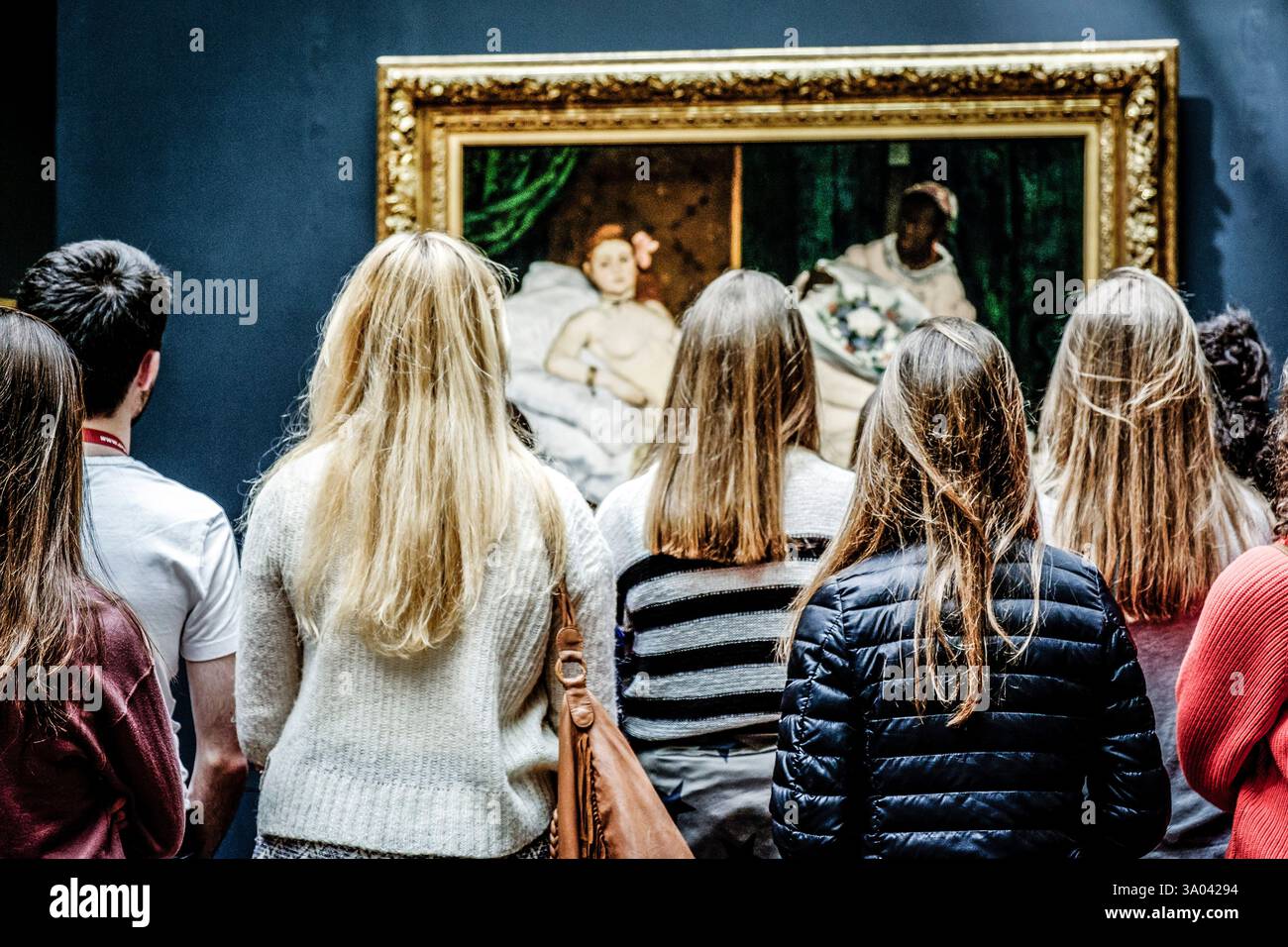 Students looking at a work by Edouard Manet (1832-1883), Orsay Museum ...