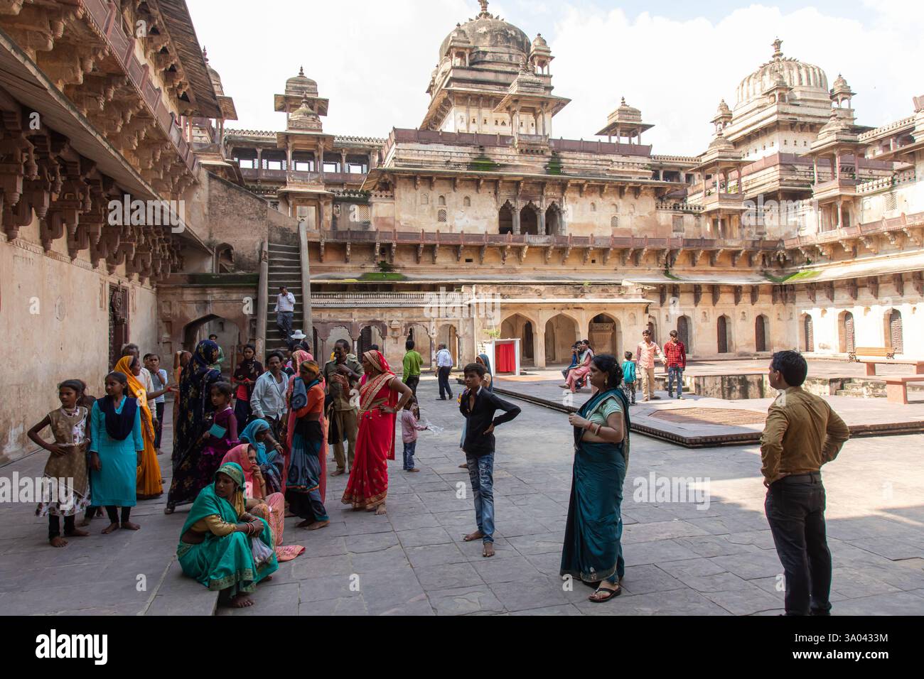 Orchha, Madhya Pradesh, India 8-10-2022: Jahangir Mahal, Raja Mahal ...