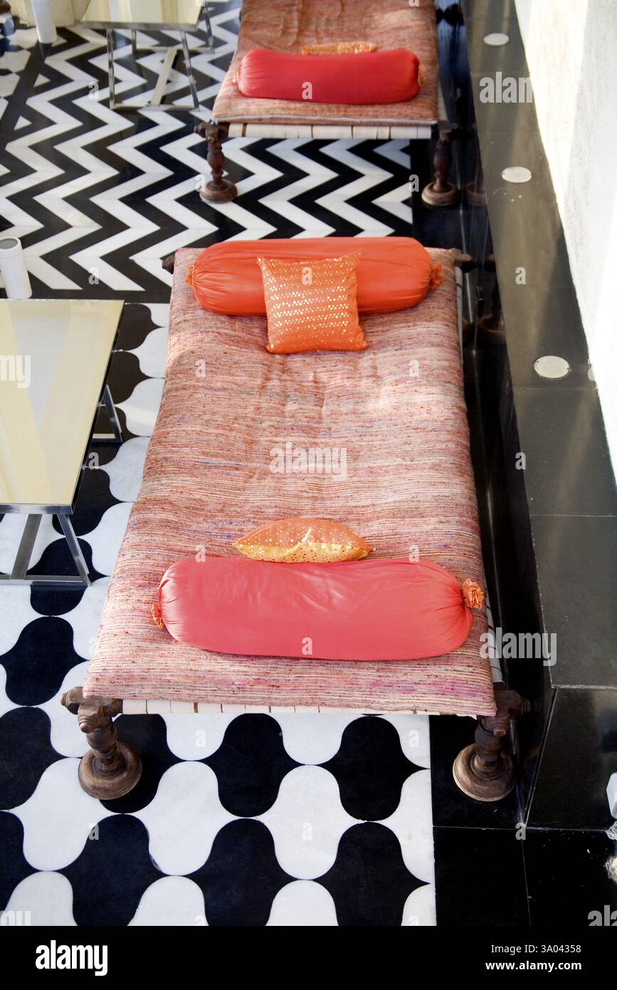 Luxury Royal setup, Rich Palace Hotel, Village Delwada, Udaipur ...