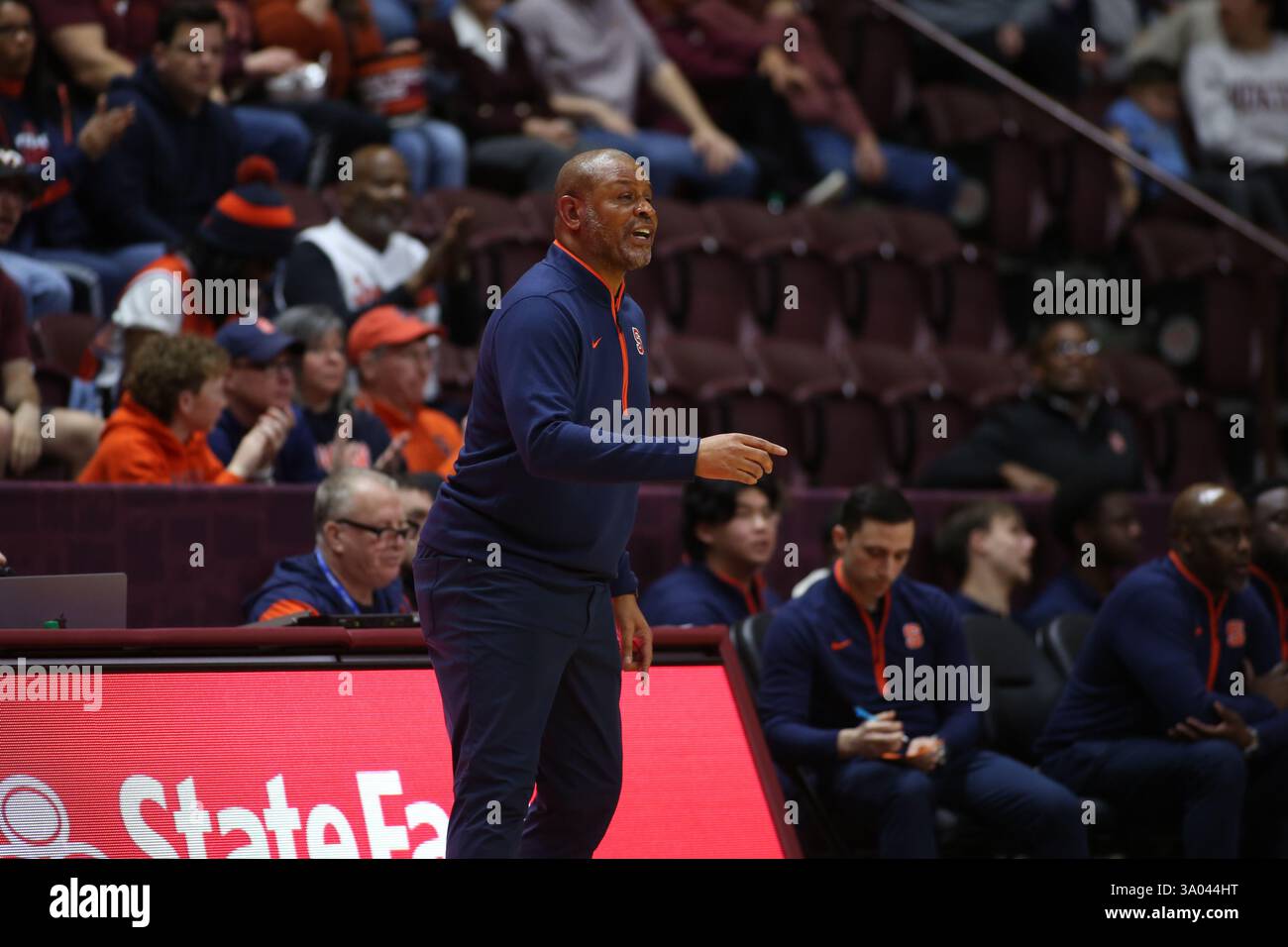 March 1, 2025: Syracuse Orange head coach Adrian Autry coaches from the ...
