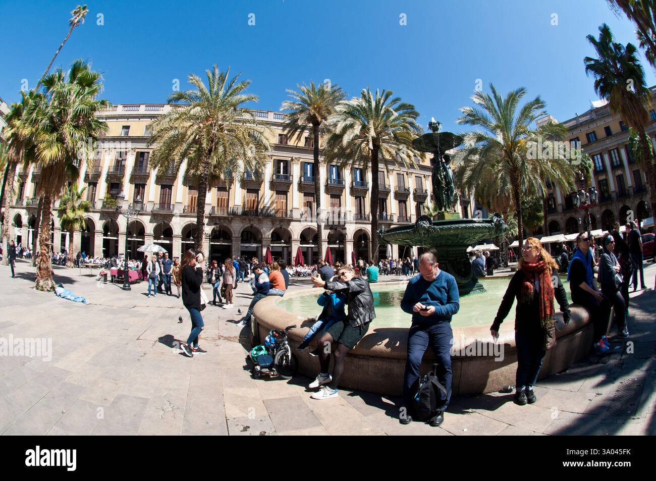 Plaza Real designed by Francesc Daniel Molina celebrates a monthly ...