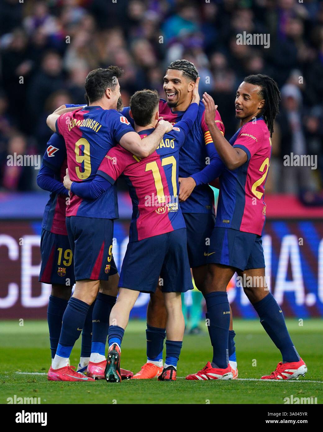 Robert Lewandowski of FC Barcelona celebrates the 4-0 during the La ...