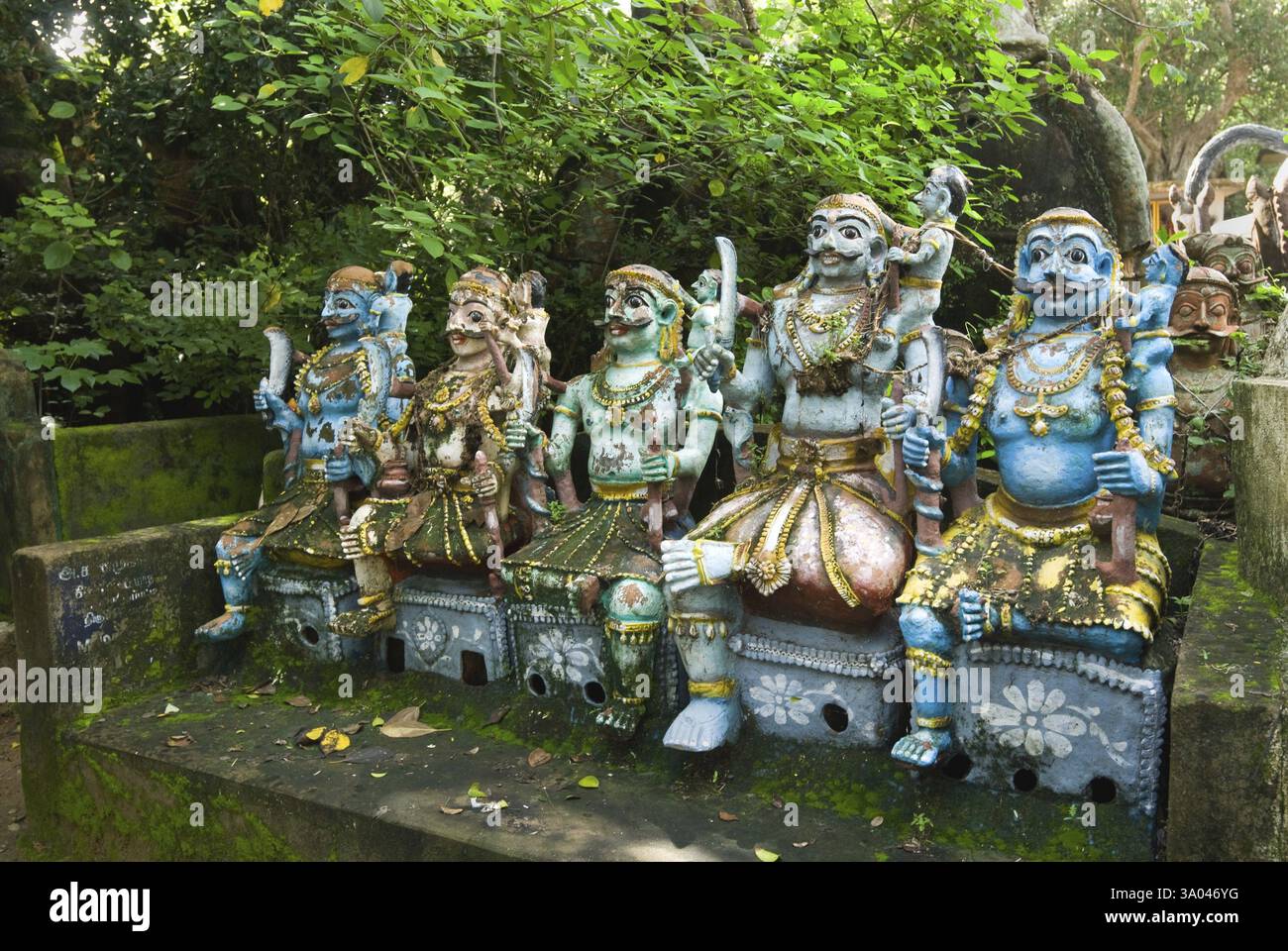 Sacred grove terracotta guardian deities, Ayyanar temple at Oorappatti ...