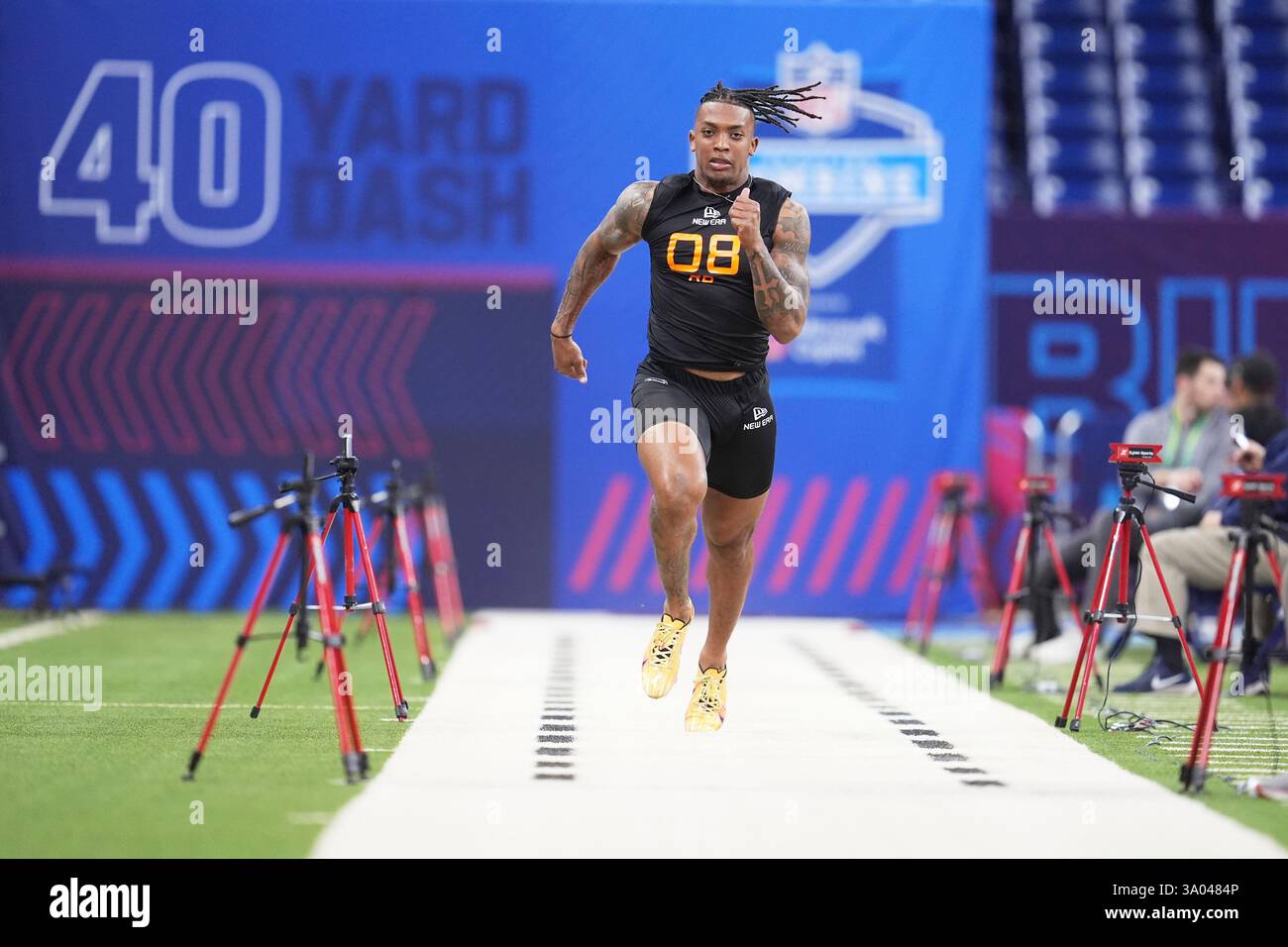 Oklahoma State running back Ollie Gordon II runs the 40-yard dash at ...