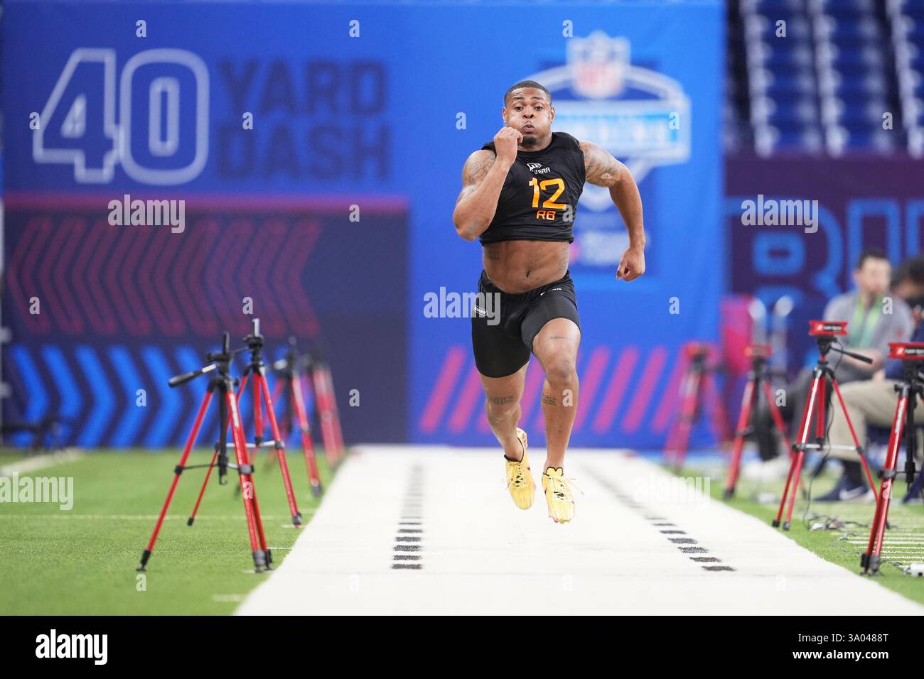Auburn running back Jarquez Hunter runs the 40-yard dash at the NFL ...