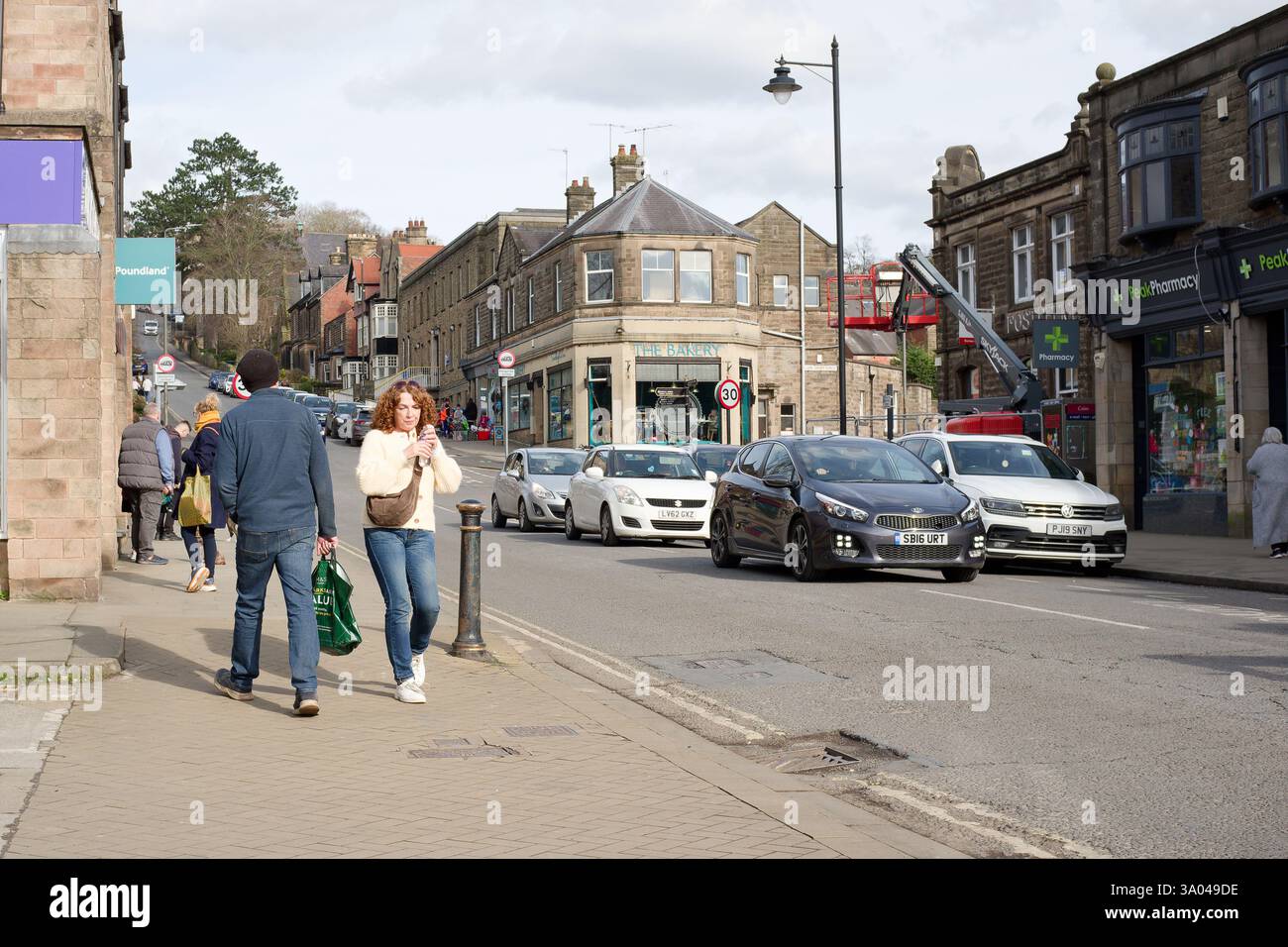 Shopping in matlock town hi-res stock photography and images - Alamy