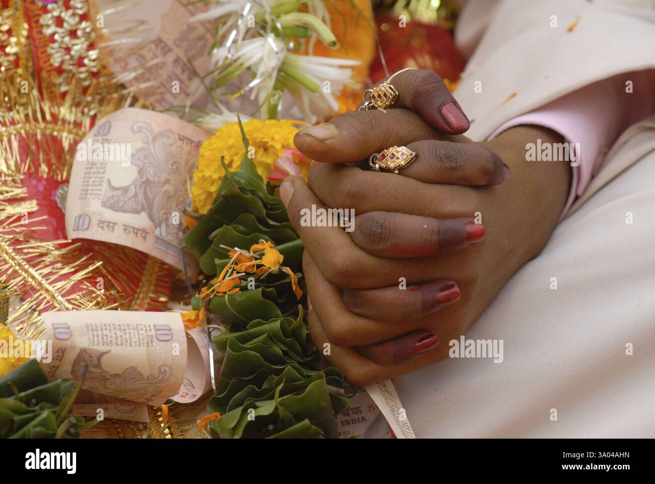 Couples getting married at mass marriage function organized by Sant ...