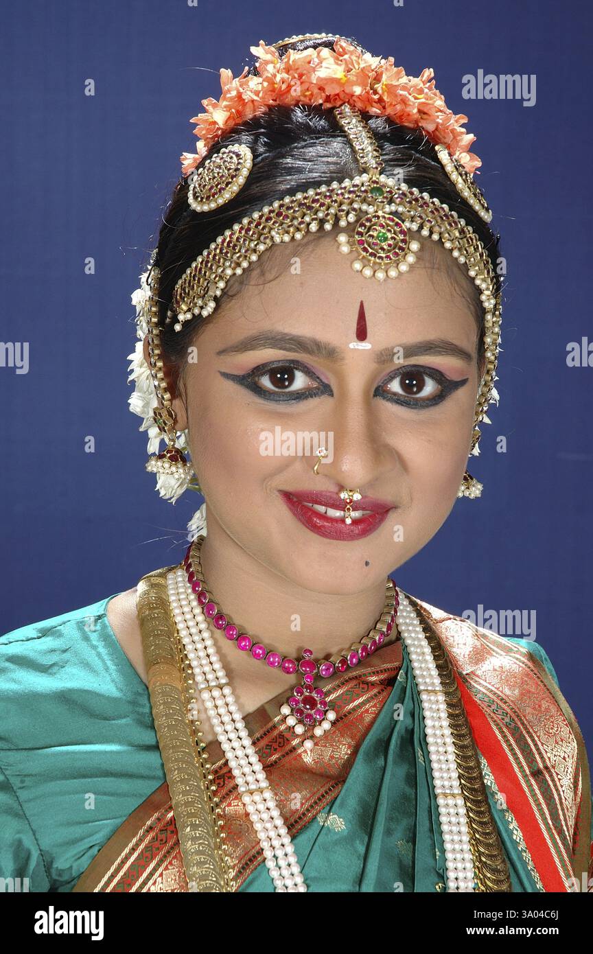 Bharatnatyam, Indian Classical Dance Stock Photo - Alamy