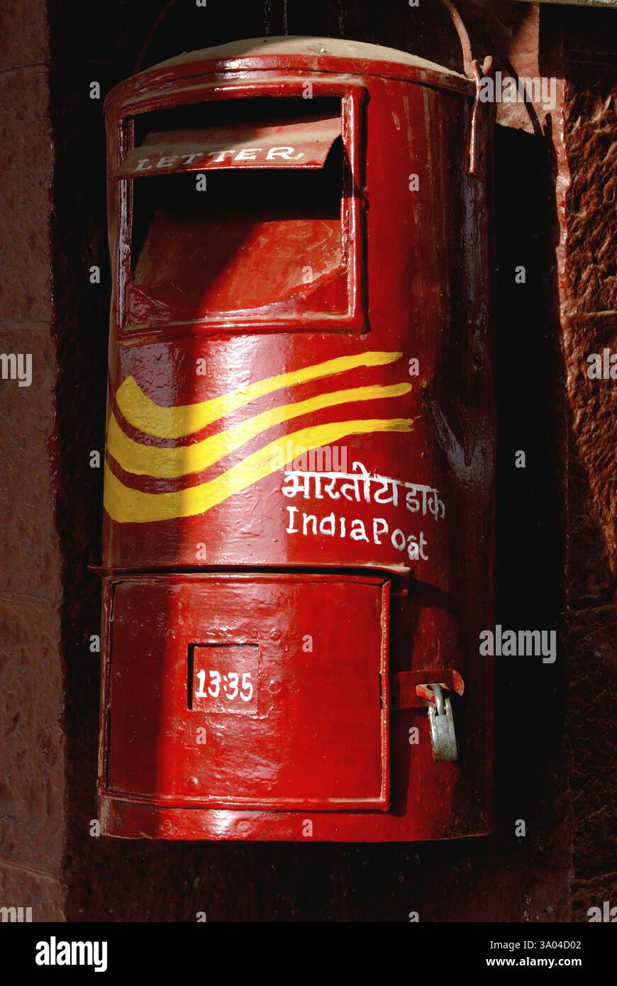 Red indian post letter box hi-res stock photography and images - Alamy