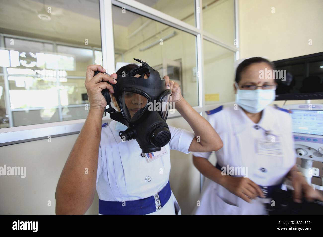 Nurses of kasturba hospital demonstrating use mask against swine flu ...