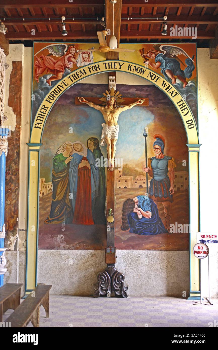 Mural and jesus statue at entrance of santa cruz catholic cathedral ...