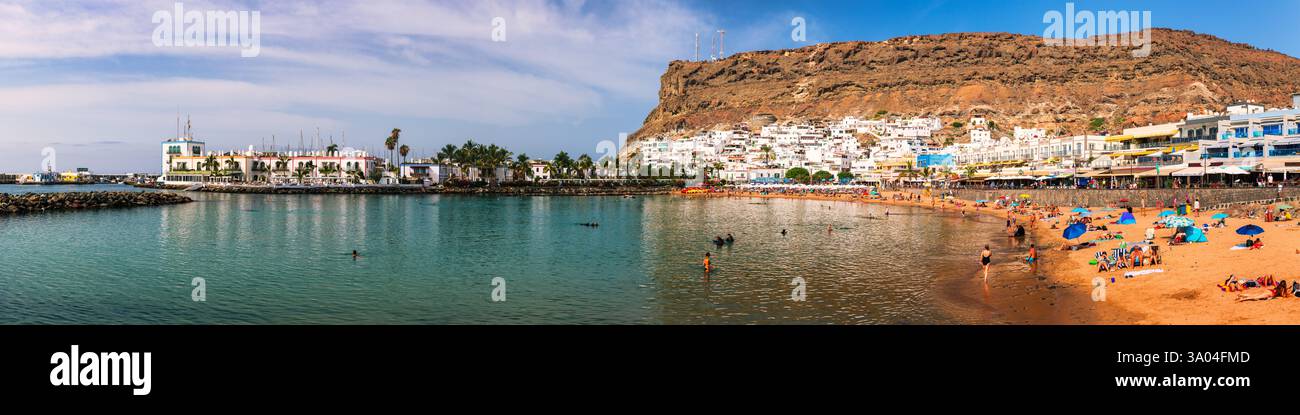 Puerto de Mogan with the beach in Gran Canaria, Spain. Favorite ...