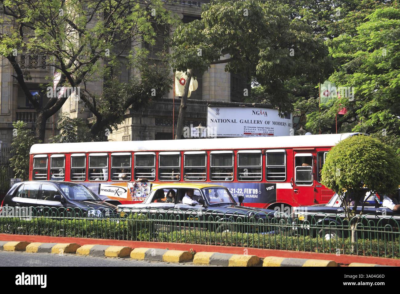 National Gallery of Modern Art and Sir Cowasji Jehangir Public Hall ...