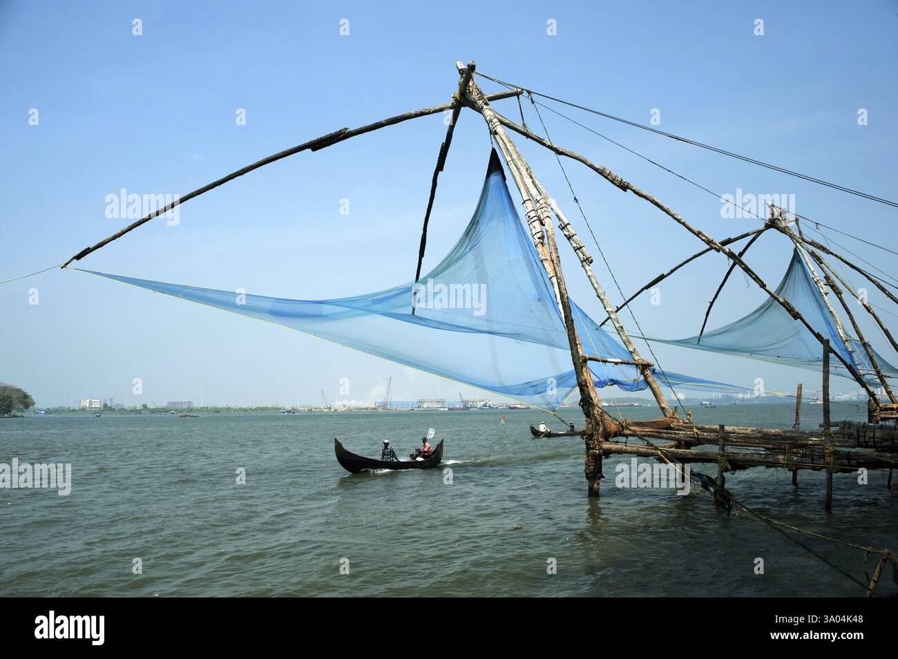 Fishing boat chinese nets hi-res stock photography and images - Alamy