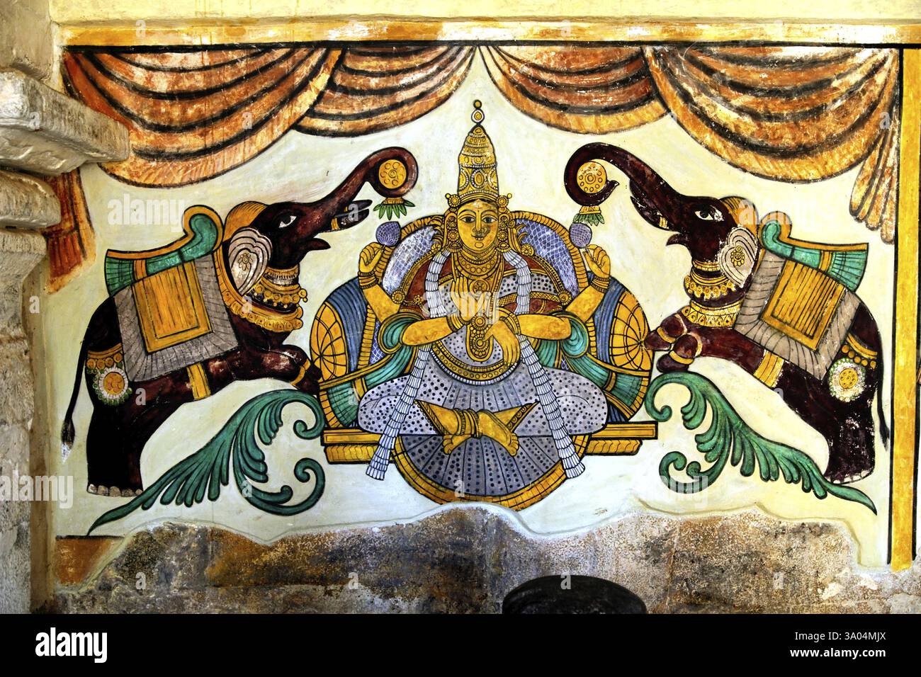Wall painting in corridor in Brihadeshwara temple, Tanjore Thanjavur ...