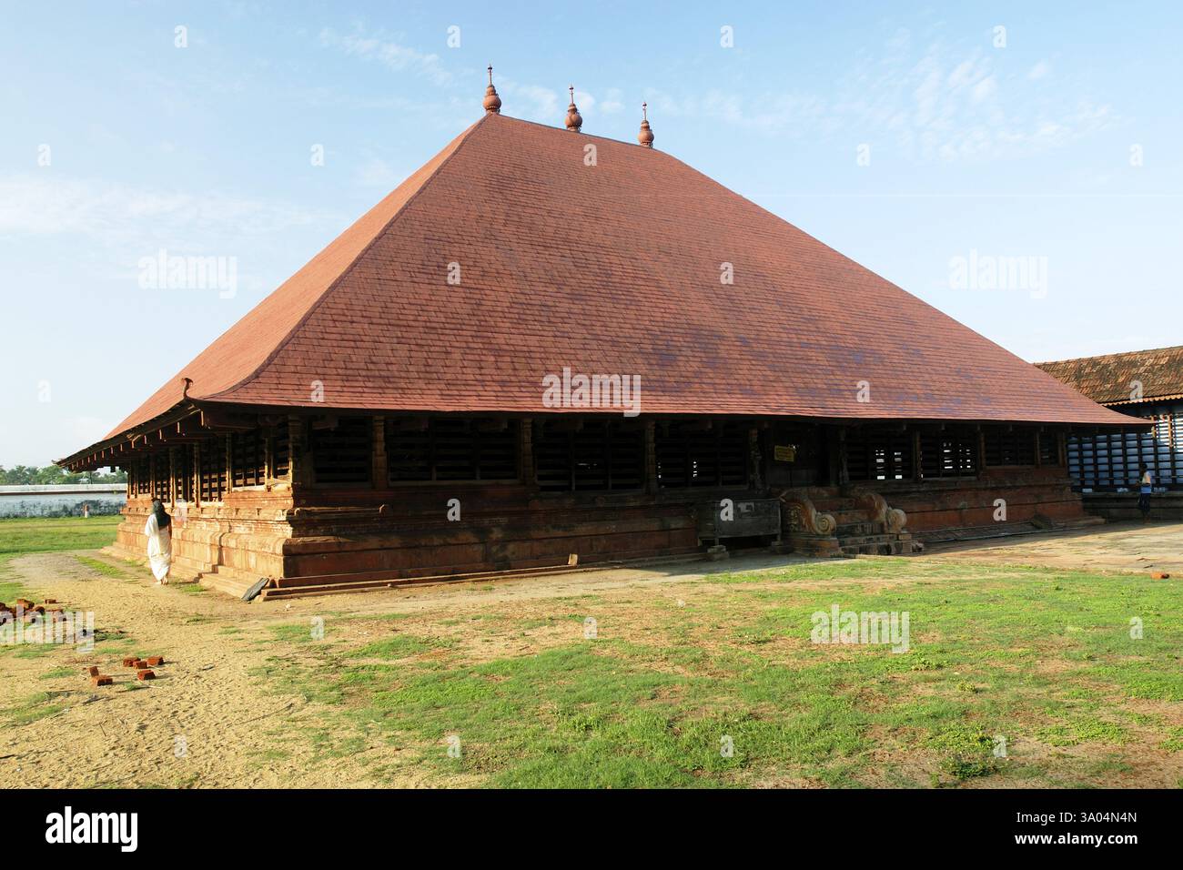 Koothambalam temple, theatre hall staging Koothu Koodiyattam dramatic ...