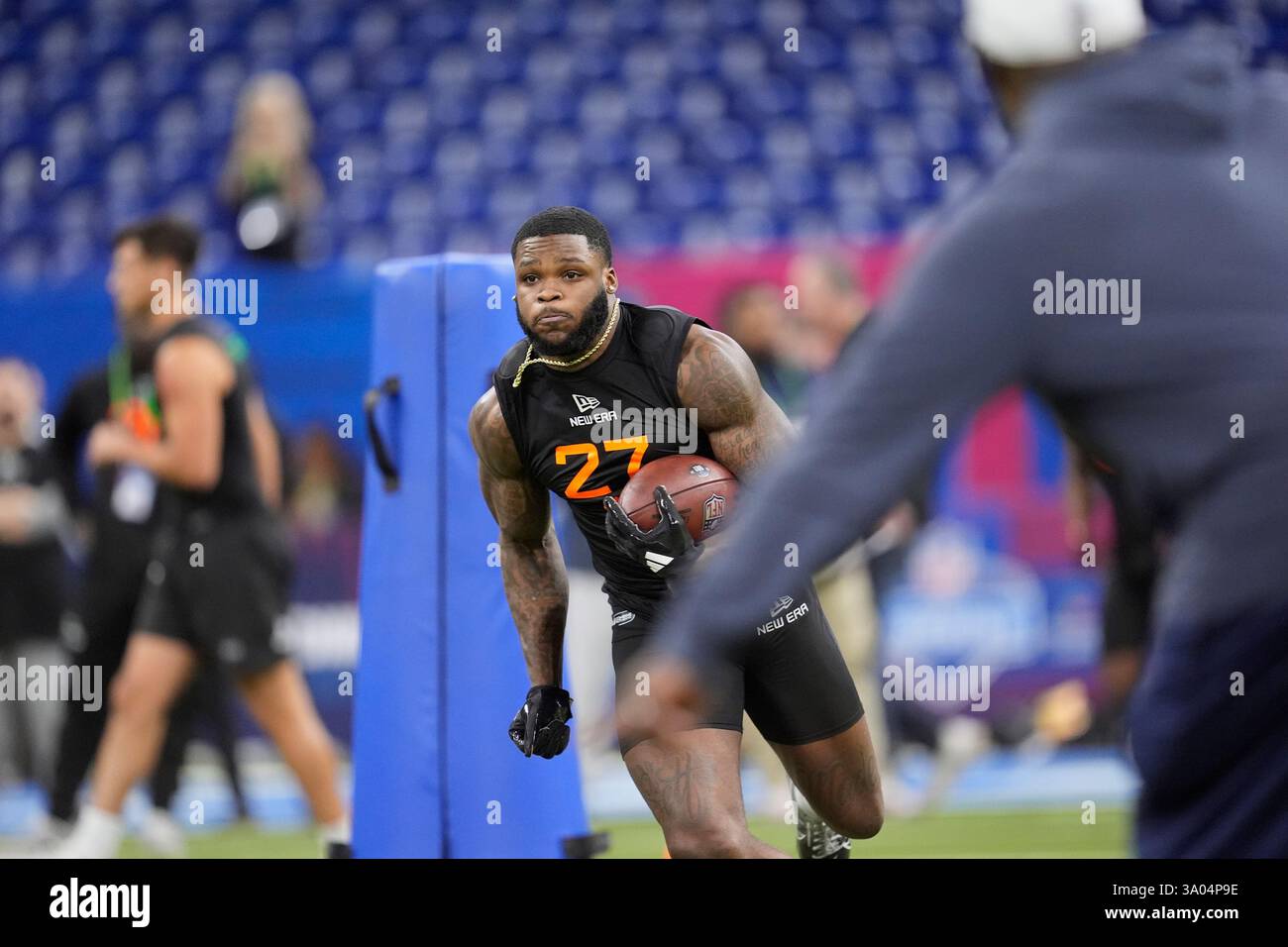 South Carolina running back Raheim Sanders runs a drill at the NFL ...