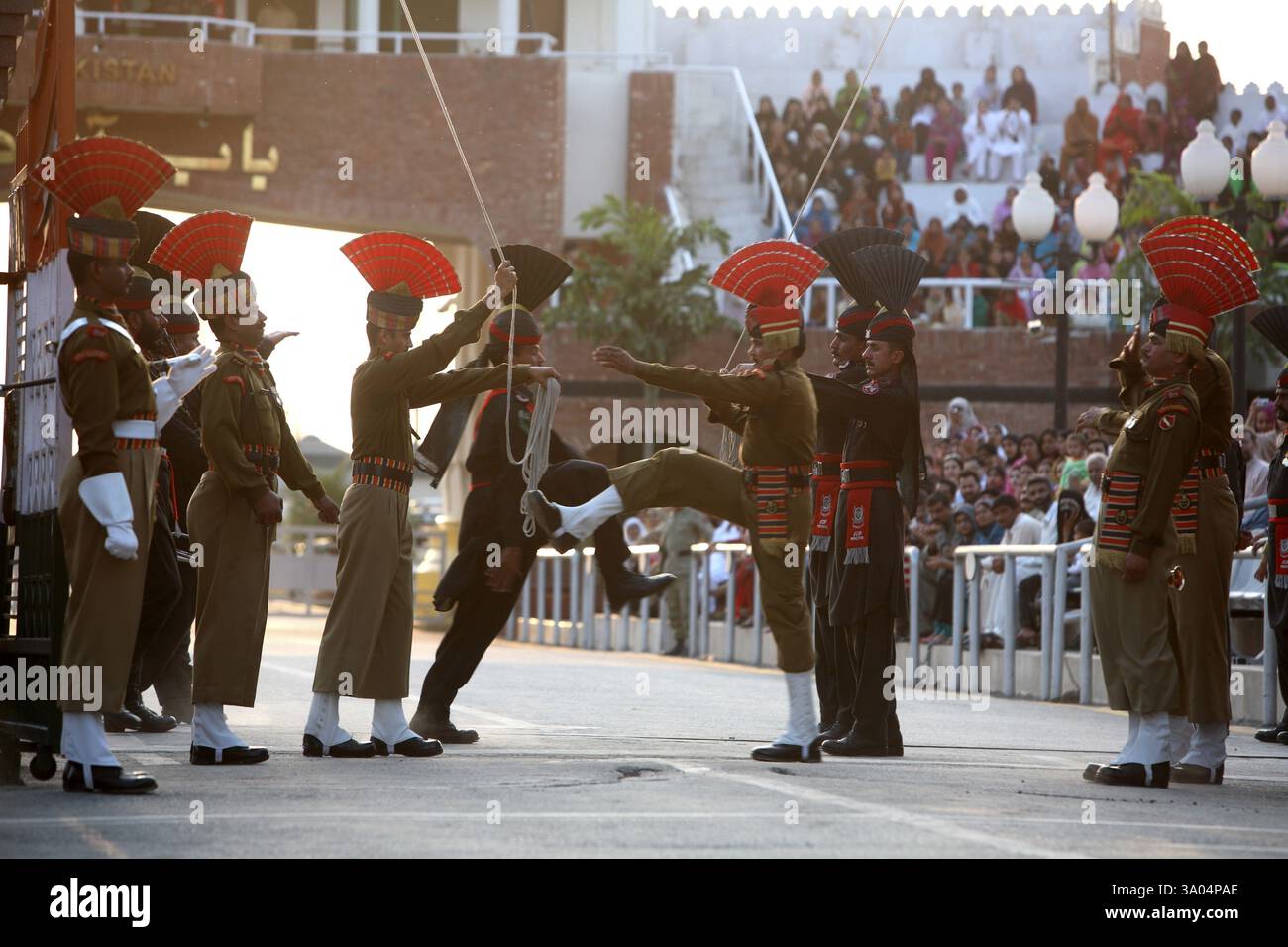 Indian border security force soldiers and Pakistani counterpart doing ...