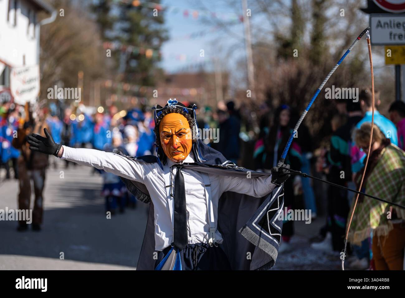 Matt s Rössle mit Treibern nimmt bei einer Fastnachtsveranstaltung in ...