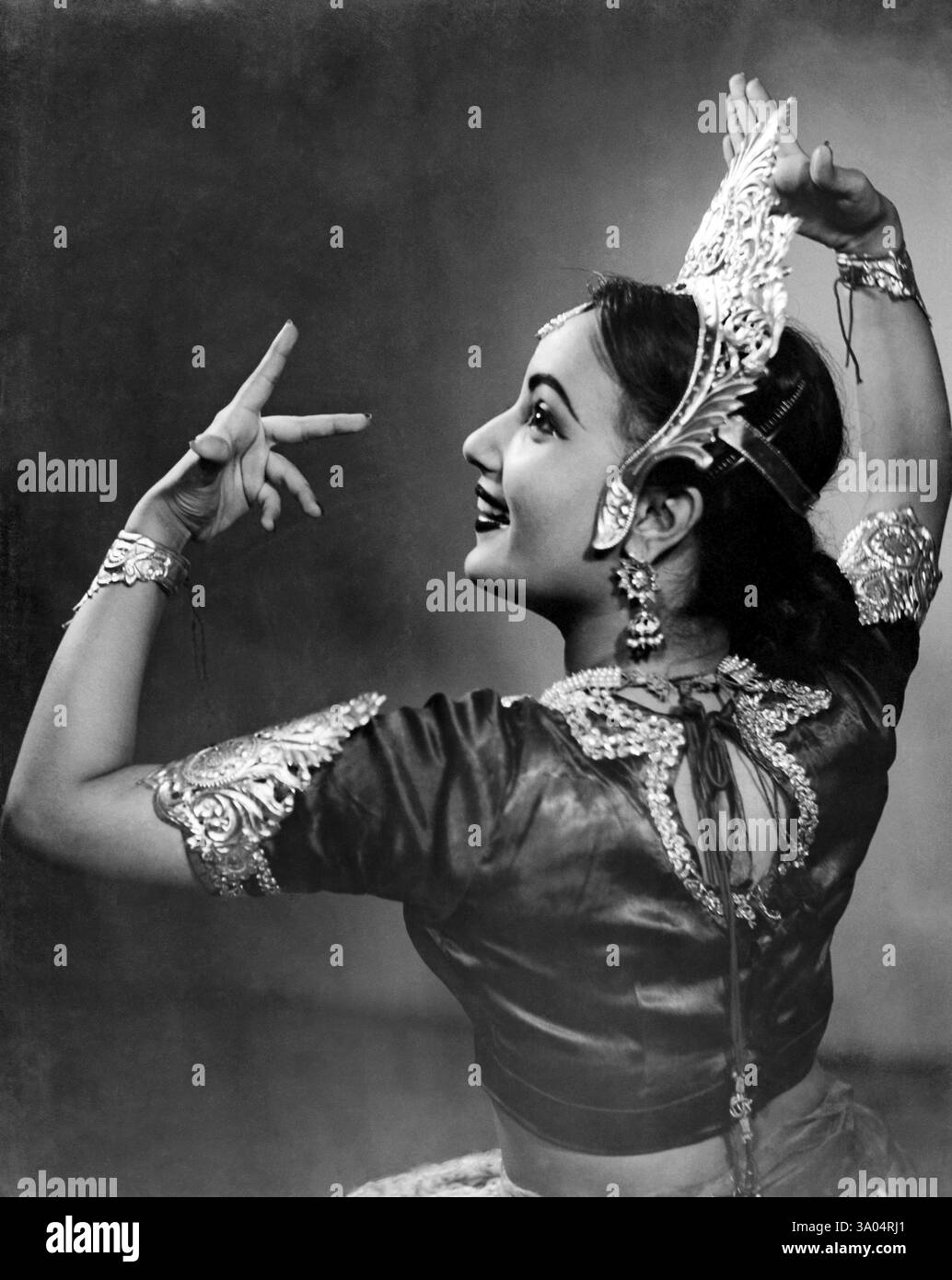 Maya in Kathak classical Indian dance, India 1940's NO MR Stock Photo ...