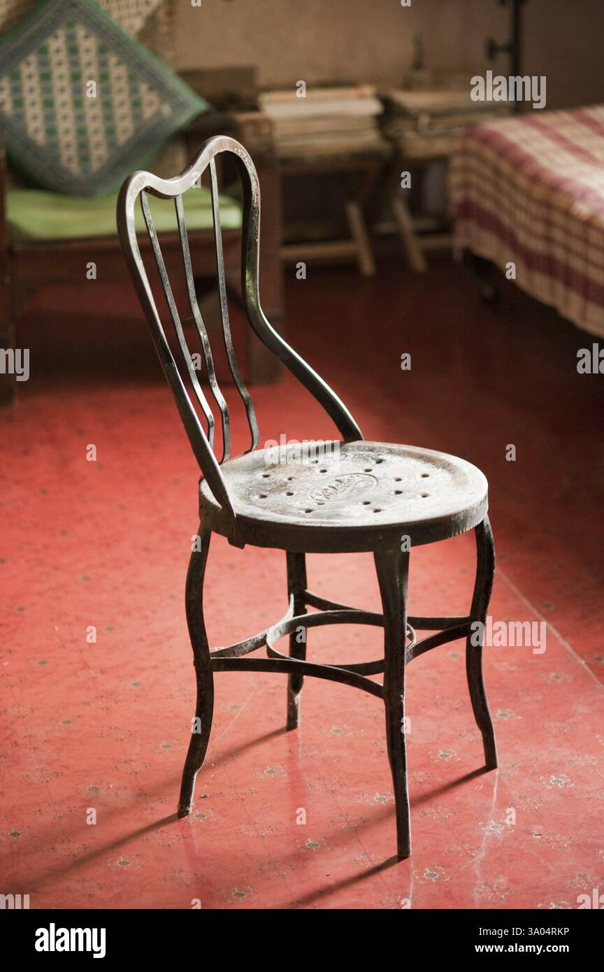 Antique indian rug hi-res stock photography and images - Alamy