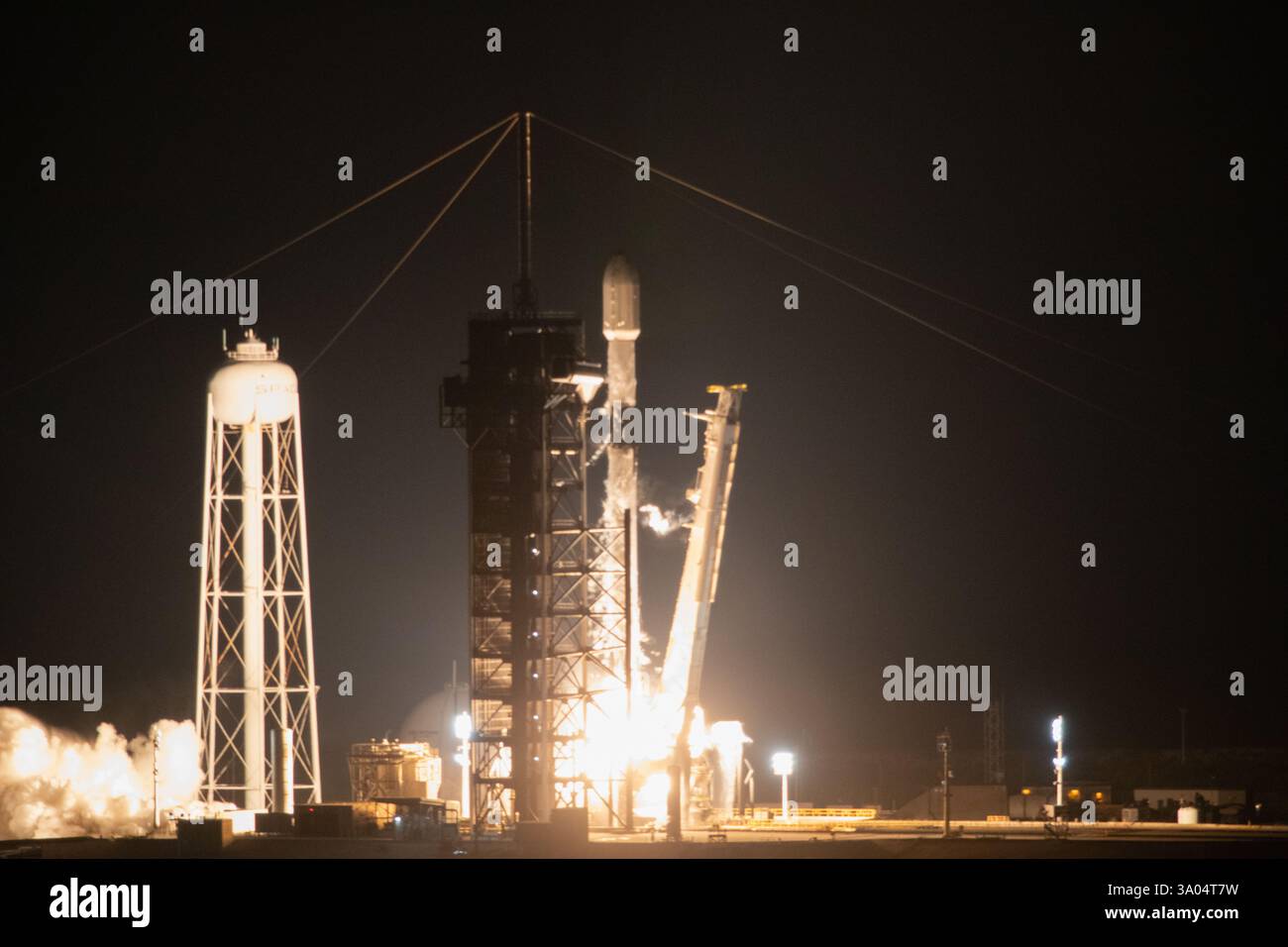 Discovery class lander hi-res stock photography and images - Alamy