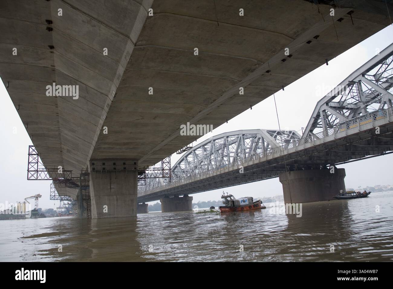 Dakshineshwar Hooghly river Bridge, Calcutta Kolkata, West Bengal ...