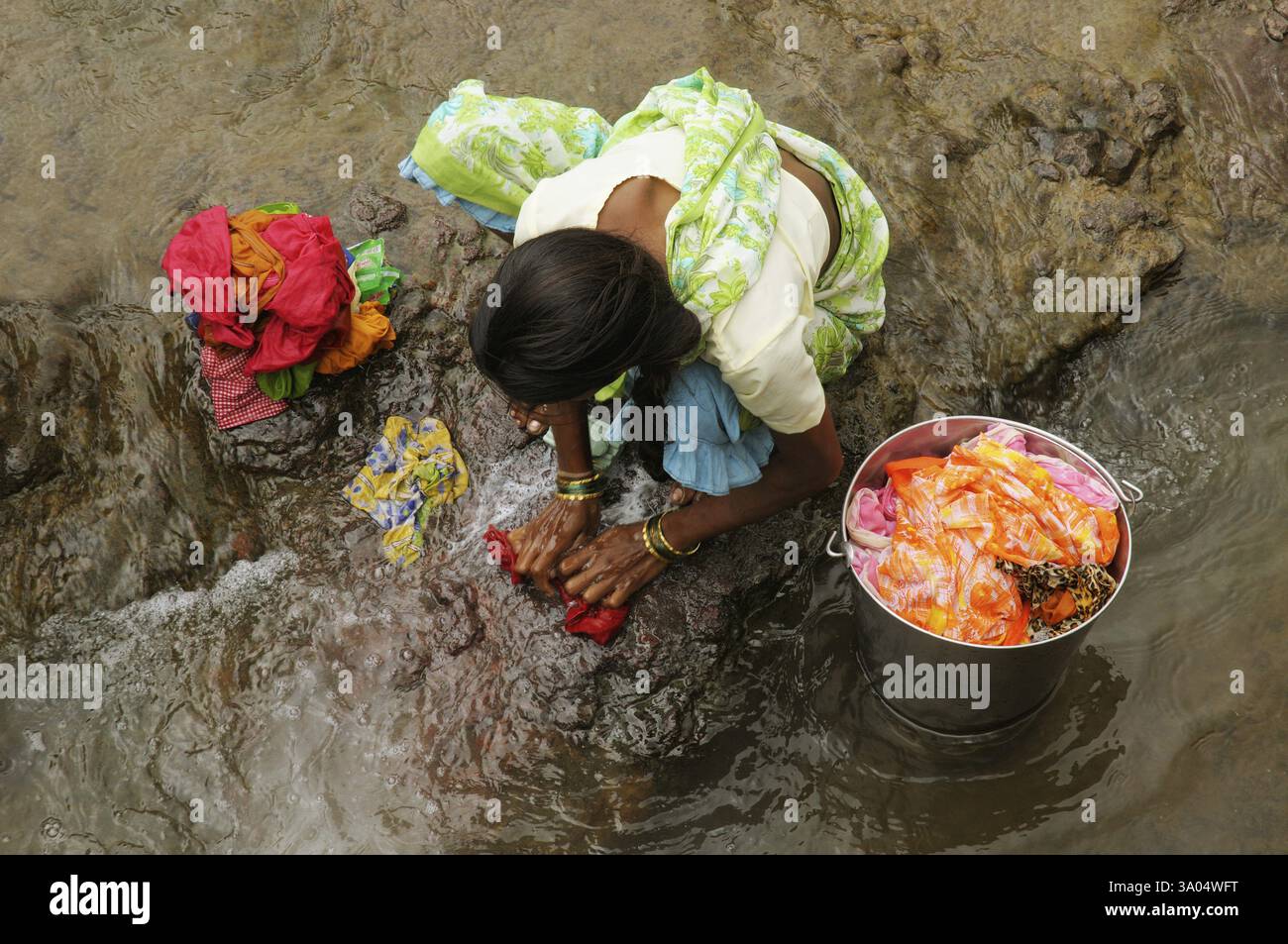 Aerial top shot people cleaning hi-res stock photography and images - Alamy