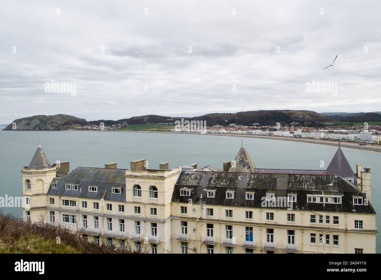 Grand Hotel Llandudno across Llandudno Bay, Wales Stock Photo - Alamy