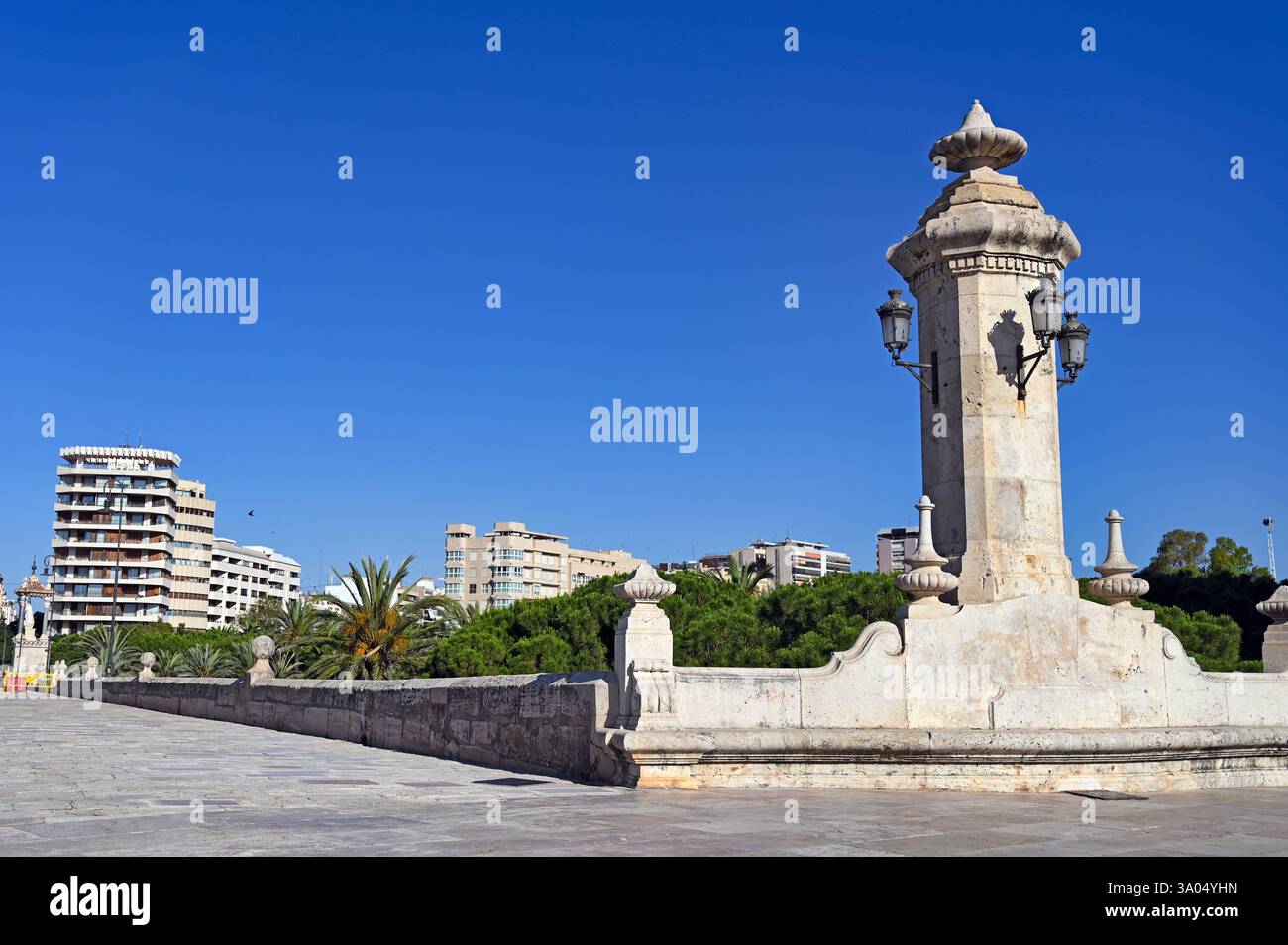 Pont del Mar pedestrian bridge detail,Valencia, Spain,summertime Stock ...