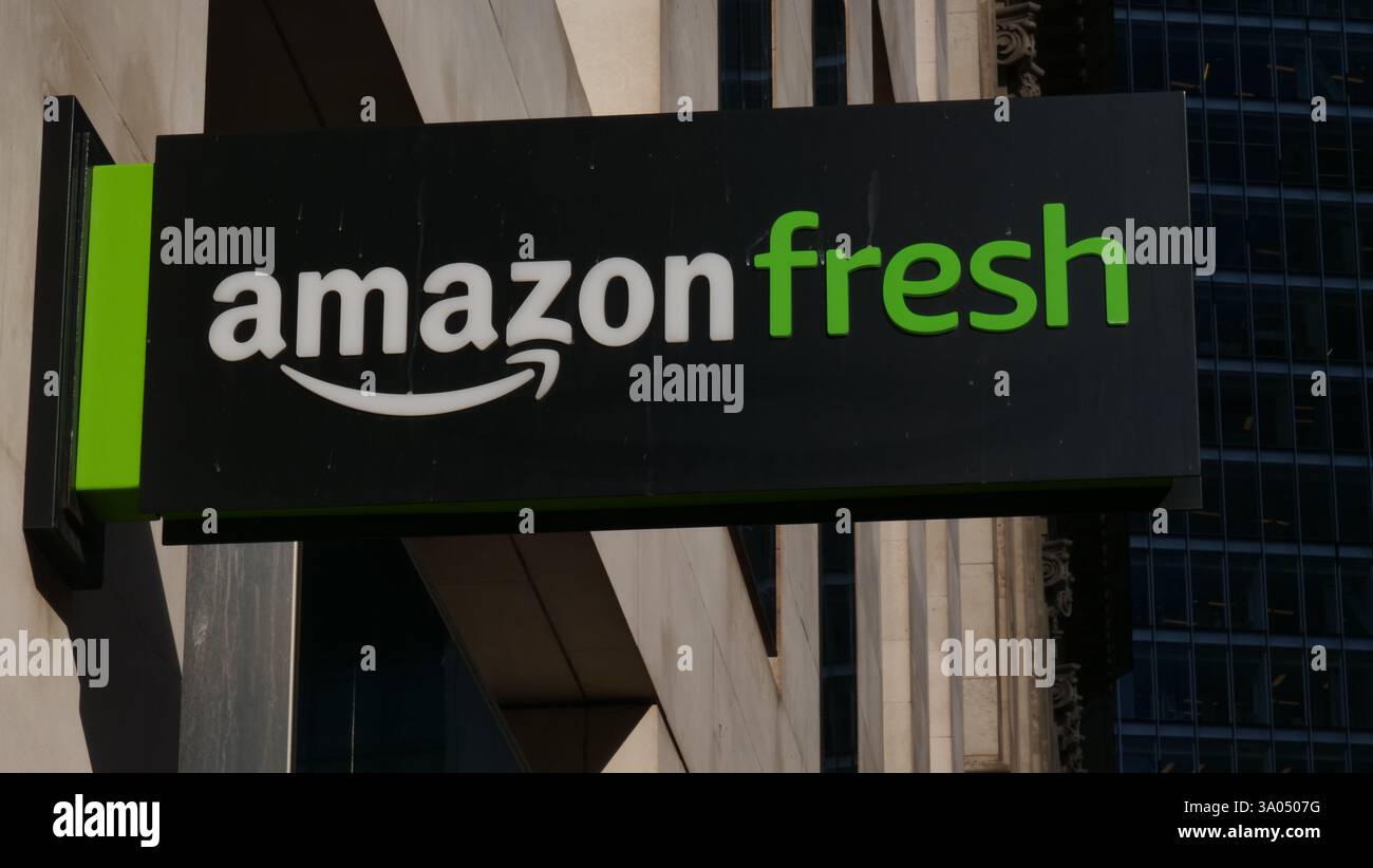 The AmazonFresh store in Gracechurch Street, London Stock Photo - Alamy