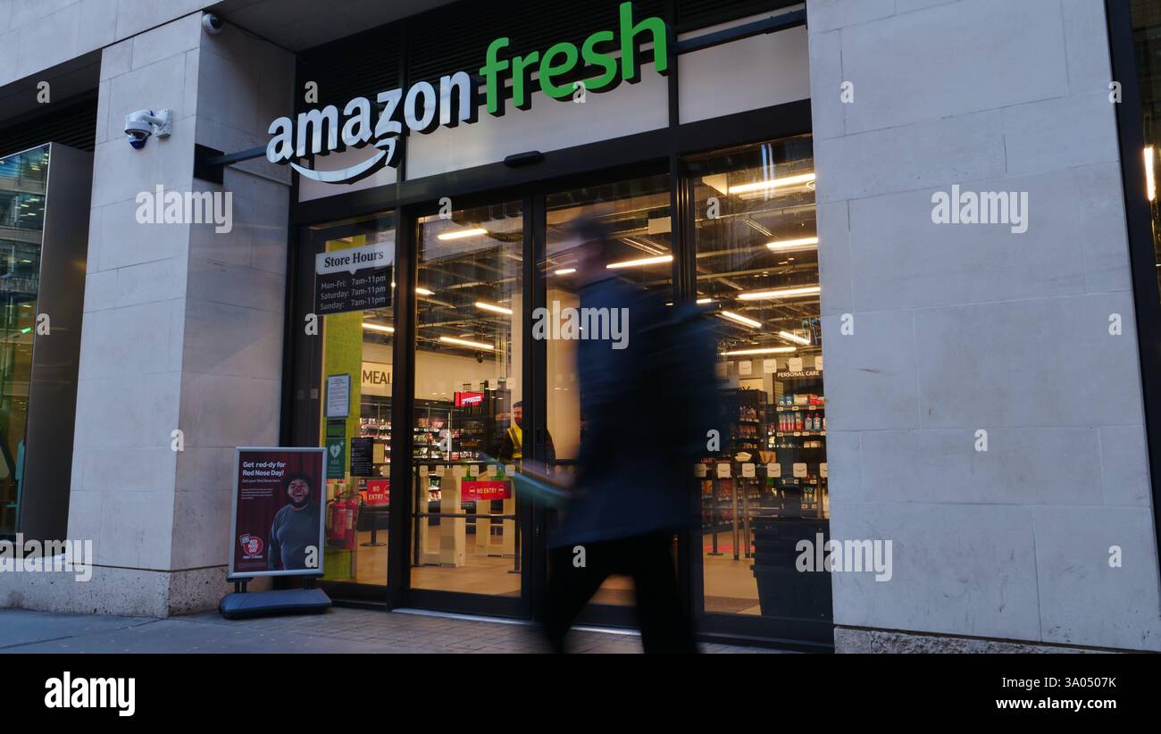 The AmazonFresh store in Gracechurch Street, London Stock Photo - Alamy