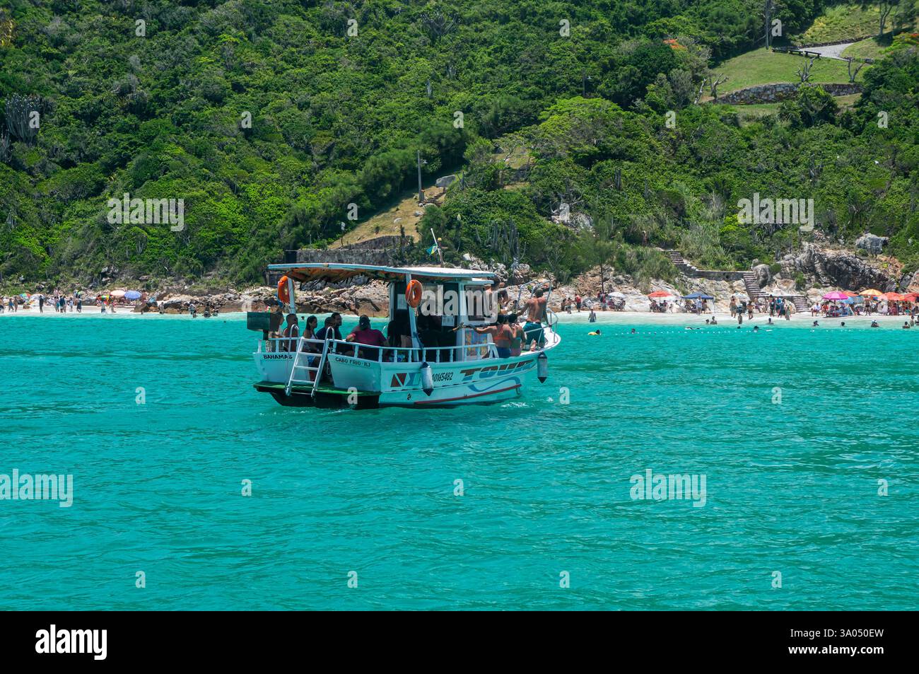 Bahamas schooner boat sailing along Guriri cove bay turquoise waters ...