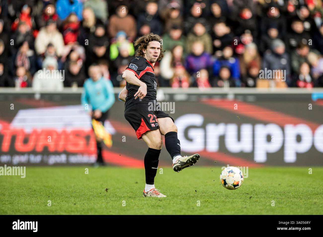 Herning, Denmark. 02nd Mar, 2025. Mads Bech Sorensen (22) of FC ...